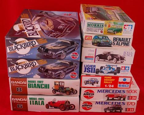 2 Bandai 1/16 model car kits, 2 Airfix Turbo Blackbird kits and 7 other ...