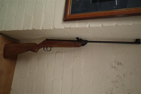 An ASI Commando .22 calibre Spanish air rifle View on staceyauction.com